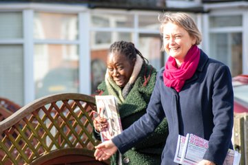 PAULETTE HAMILTON AND YVETTE COOPER MP VISIT YMCA SUTTON COLDFIELD ...